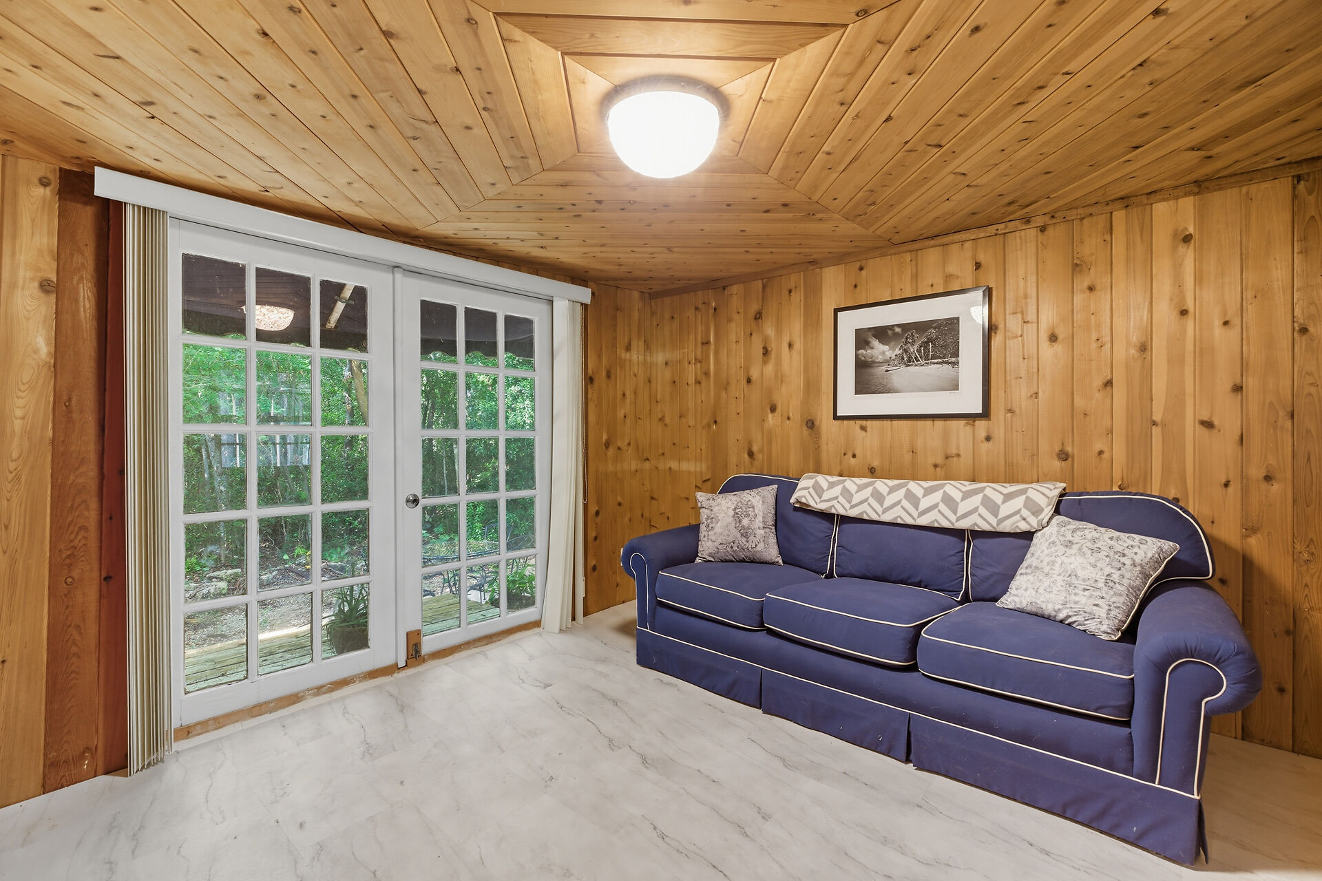 Virtual tour of 103 Tree Ln, Tavernier, Florida, 33070