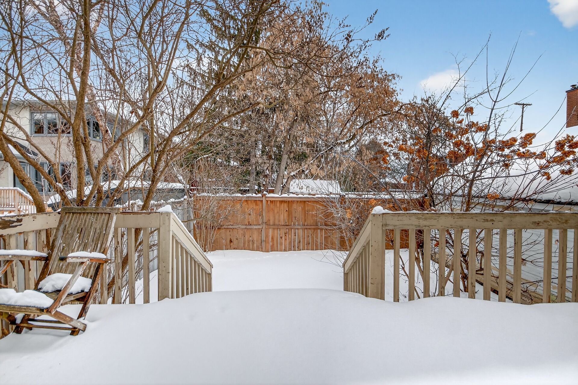 Virtual tour of 11 Cameron Avenue, Ottawa, Ontario, K1S 0W5